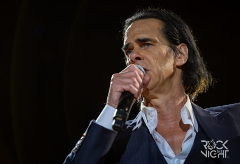 Чуйте неиздаваната преди песен на Nick Cave & The Bad Seeds "Earthlings"